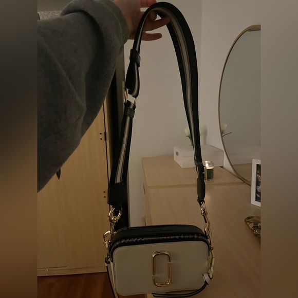 Marc Jacobs | Bags | Brand New Marc Jacobs Snap Shot Bag Purse | Poshmark